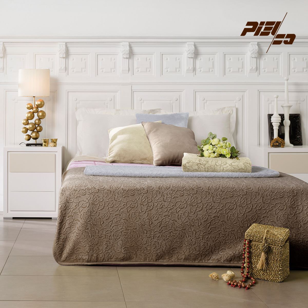 BLANKETS and THROWS – Araish